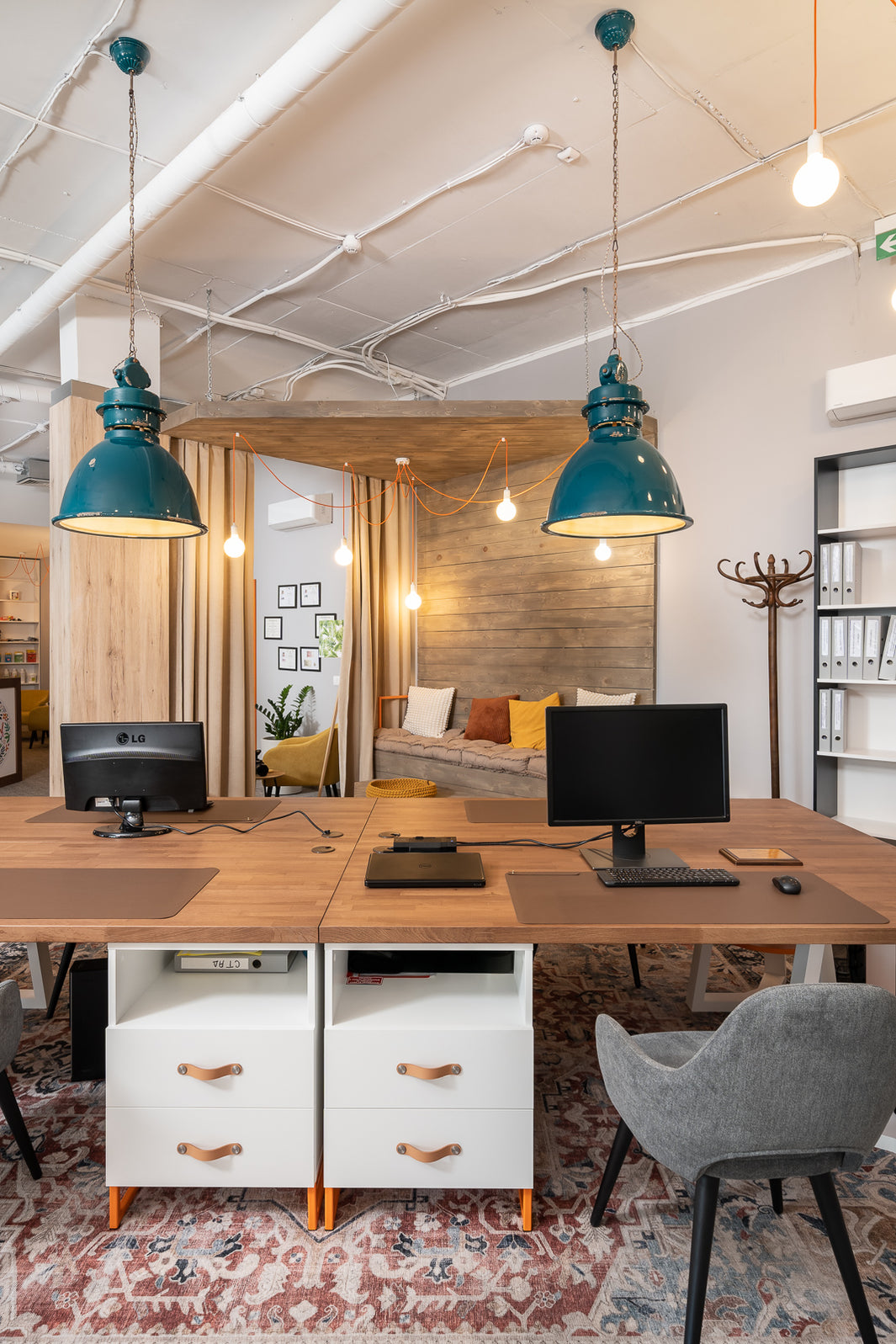 C1750 Retrò Industrial– Tower Lighting