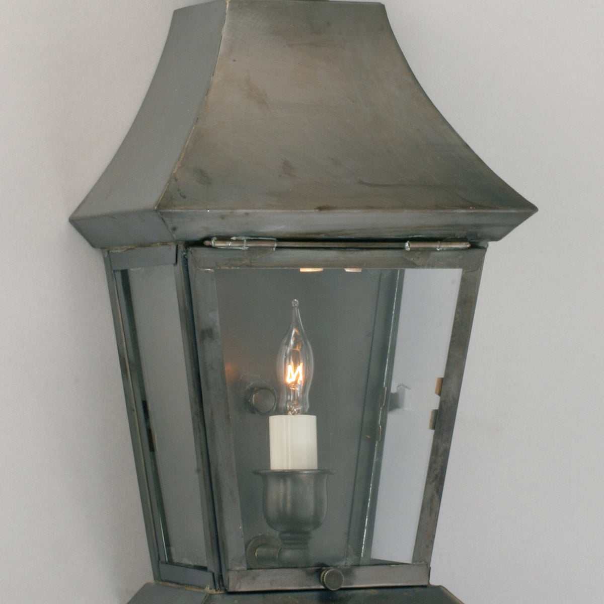 Lincoln Lantern - Wall Mount– Tower Lighting