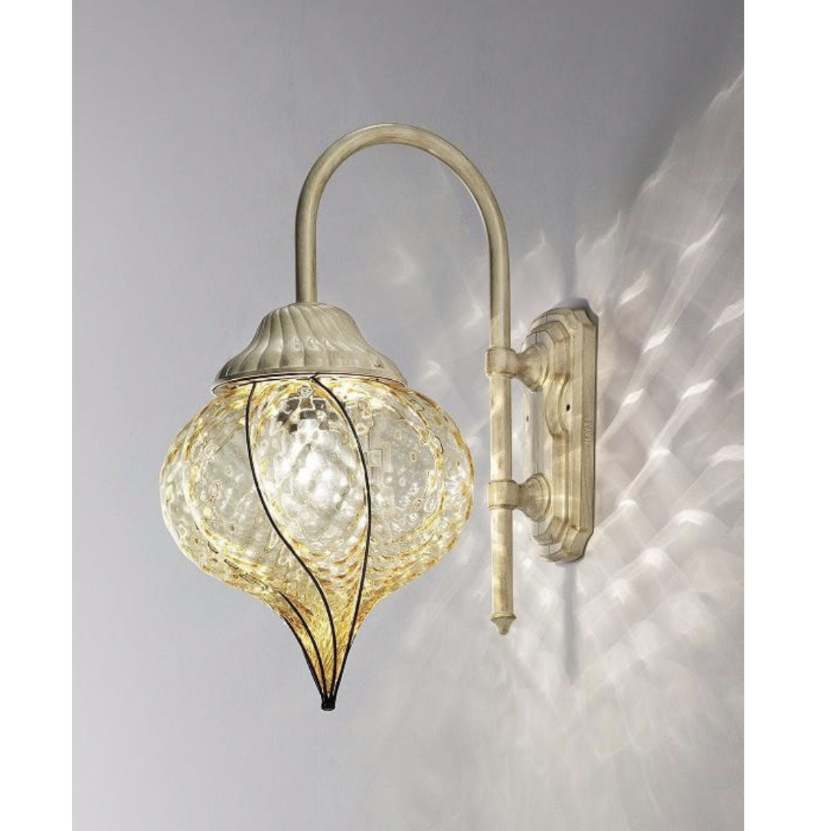 Teardrop Wall Mount 1– Tower Lighting